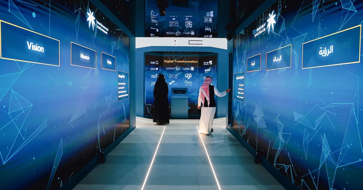 Digital Screens for Events: Best Options For Event Engagement